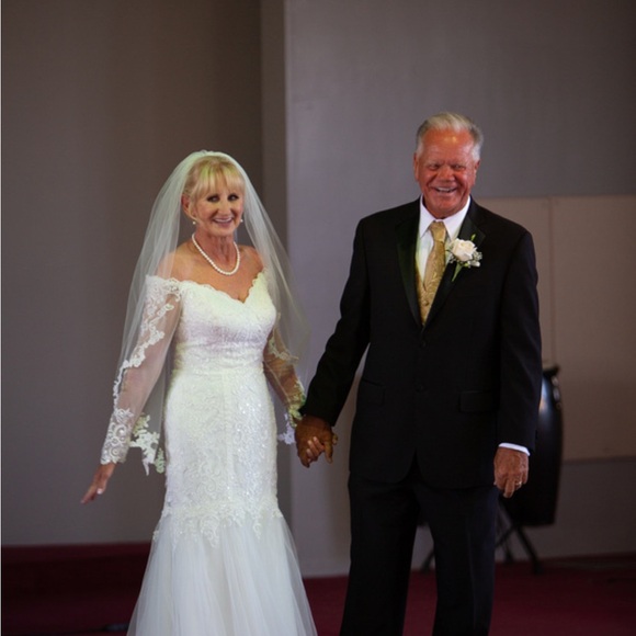 Dresses | Wedding Dress And Vail From Davids Bridal | Poshmark